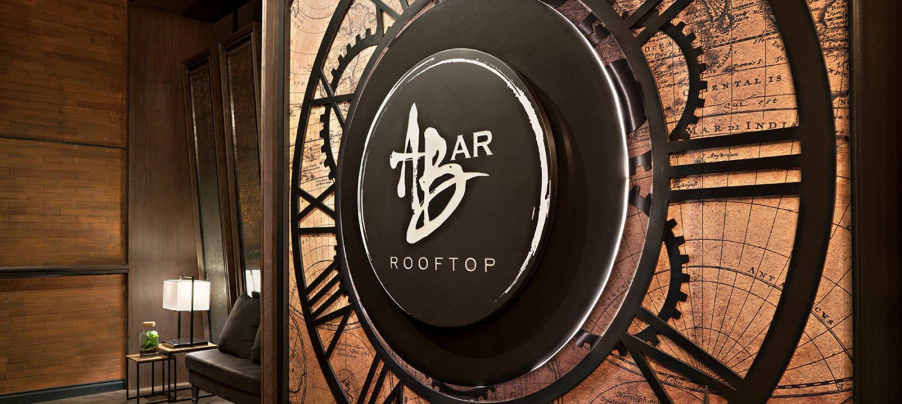 เอบาร์ รูฟท็อป | ศูนย์รวม Gin ที่ใหญ่ที่สุดในกรุงเทพ